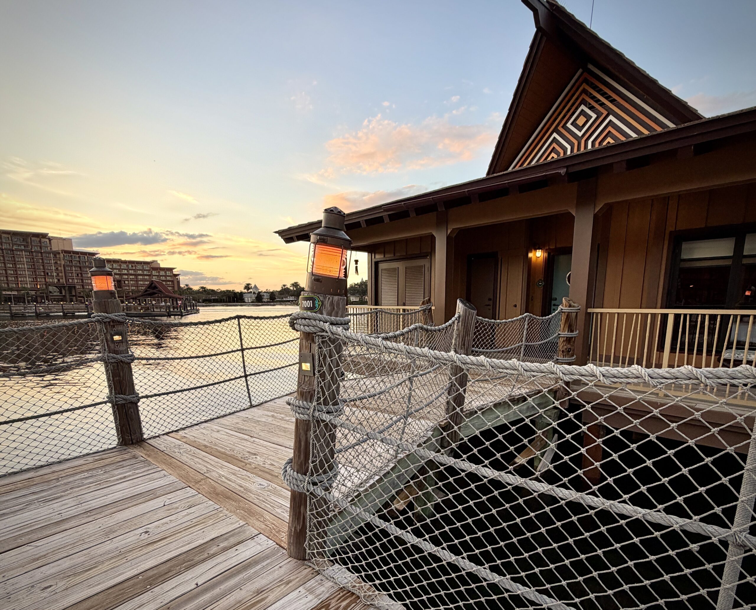 Disney’s Polynesian Village Bungalow FULL Review - DVC Rental Store