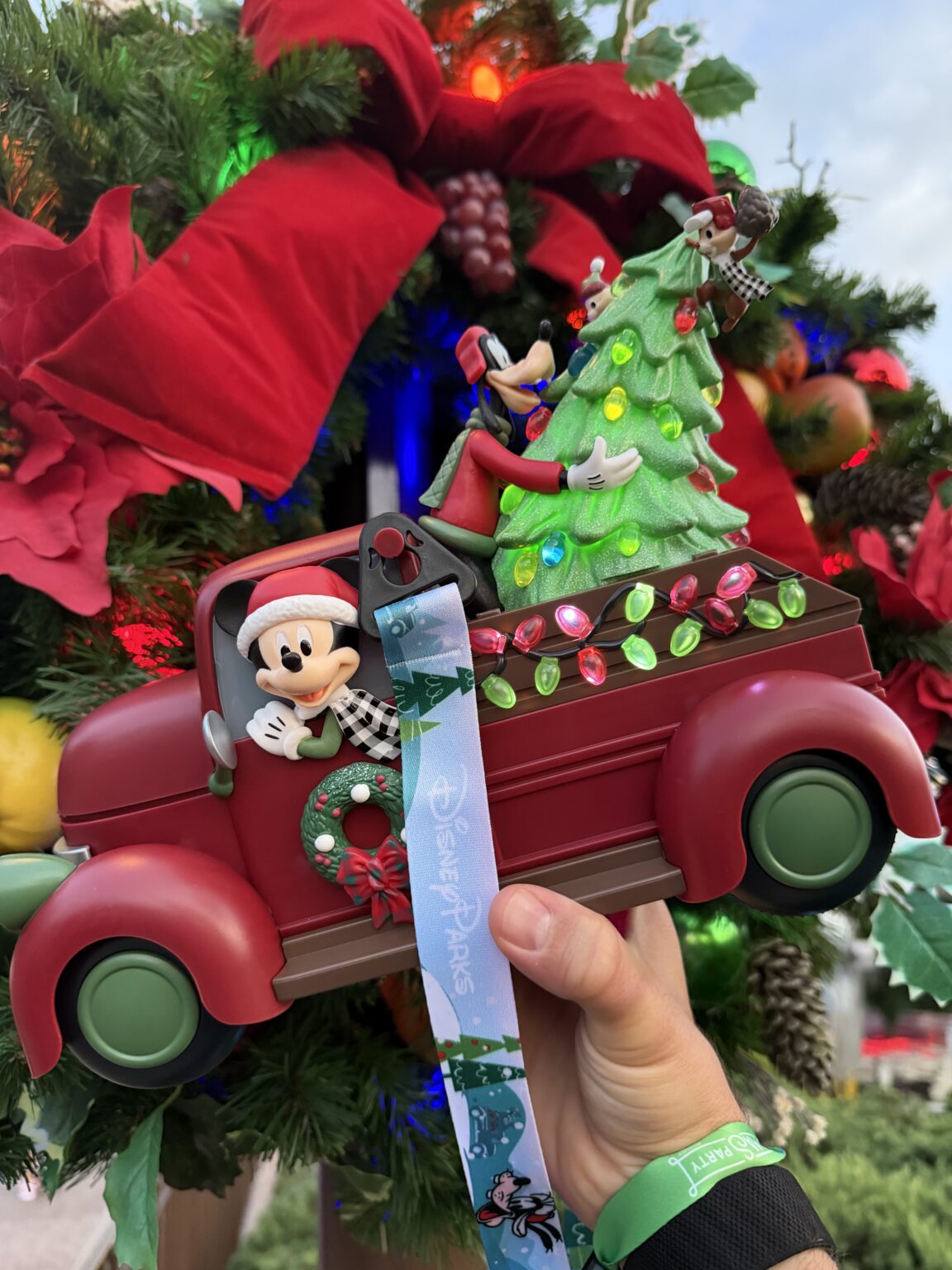 Disney World December 2025 Schedule: Events, Closures & More - DVC ...