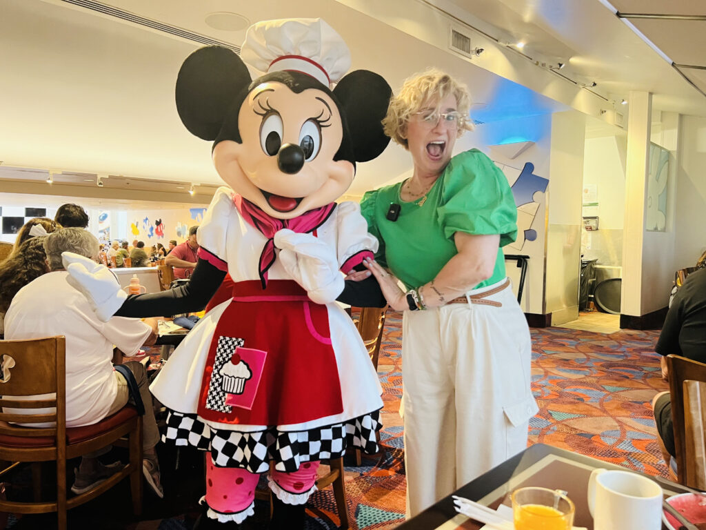 Chef Mickey’s Breakfast 2025: Food, Characters & Tips - DVC Rental Store