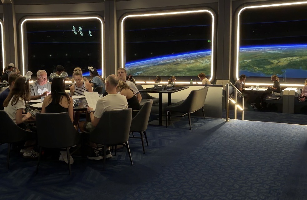 Space 220 Lounge at EPCOT: Is a Walk-Up Possible? - DVC Rental Store